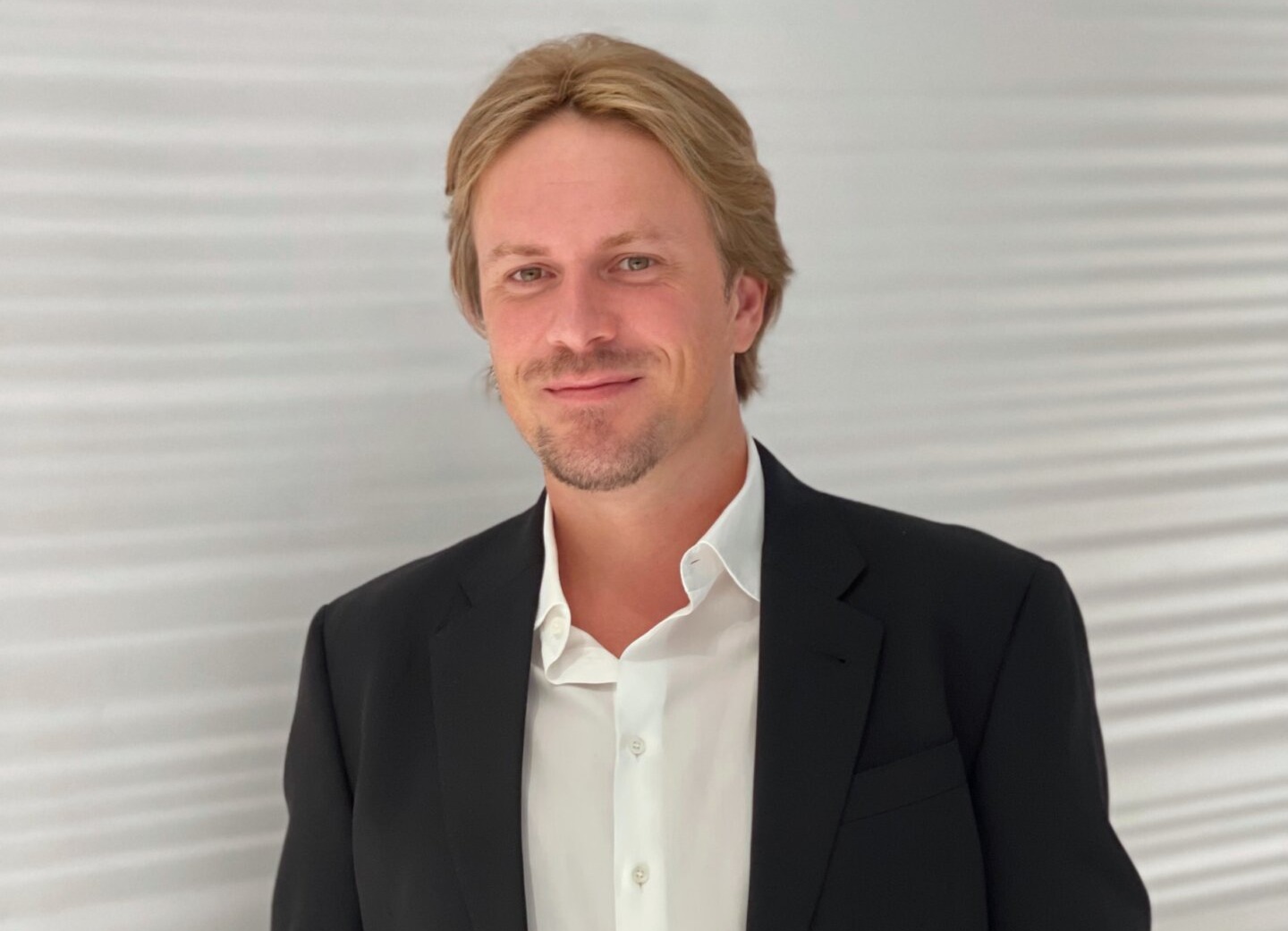 Christopher Aleo e l’incontro con il governatore del Musandam: le ...