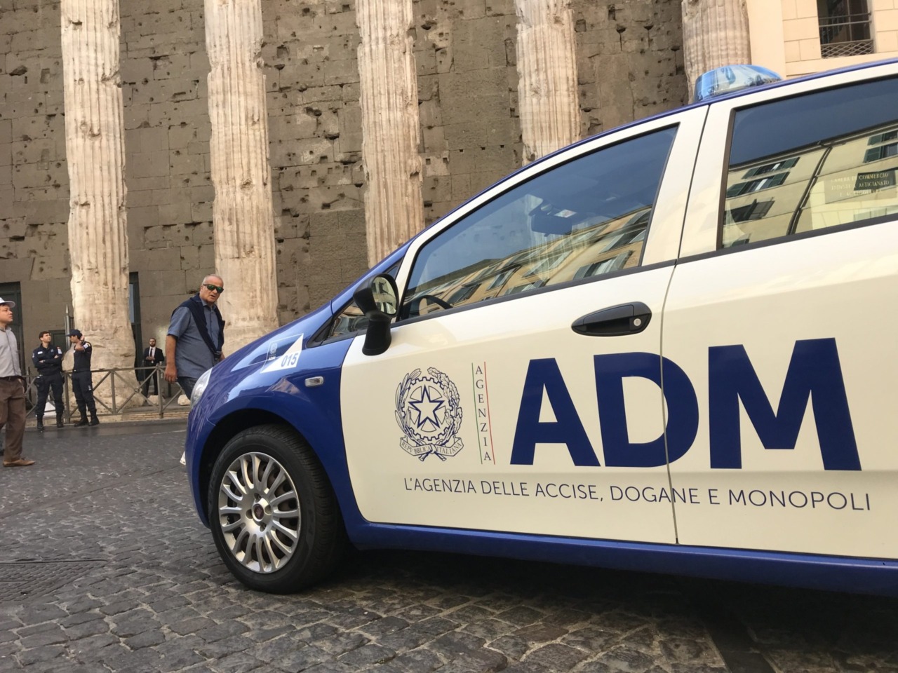 Frode in serie minori calcio, rigori e espulsioni inesistenti - Italia 7